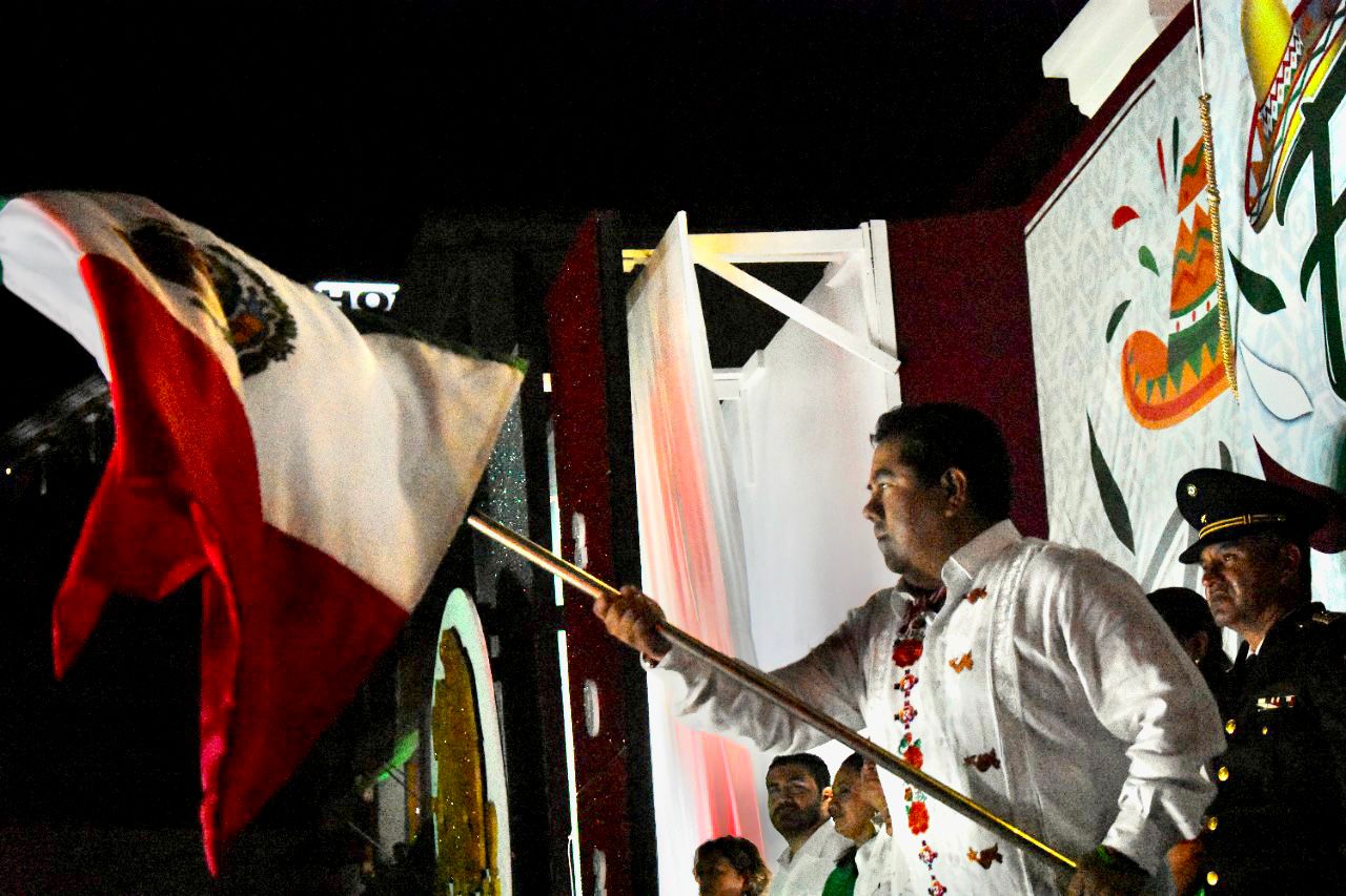 Papantla: ¡Viva Serafín Olarte! ¡Viva la Cultura Tutunakú!